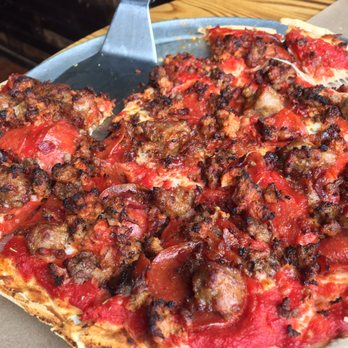 Fixture Pizza Pub - 37 Photos & 57 Reviews - Pizza - 623 S 2nd St ...