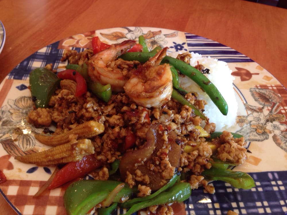 Ruk Mae - 29 Photos & 52 Reviews - Thai - 1788 Washington St, Stoughton ...