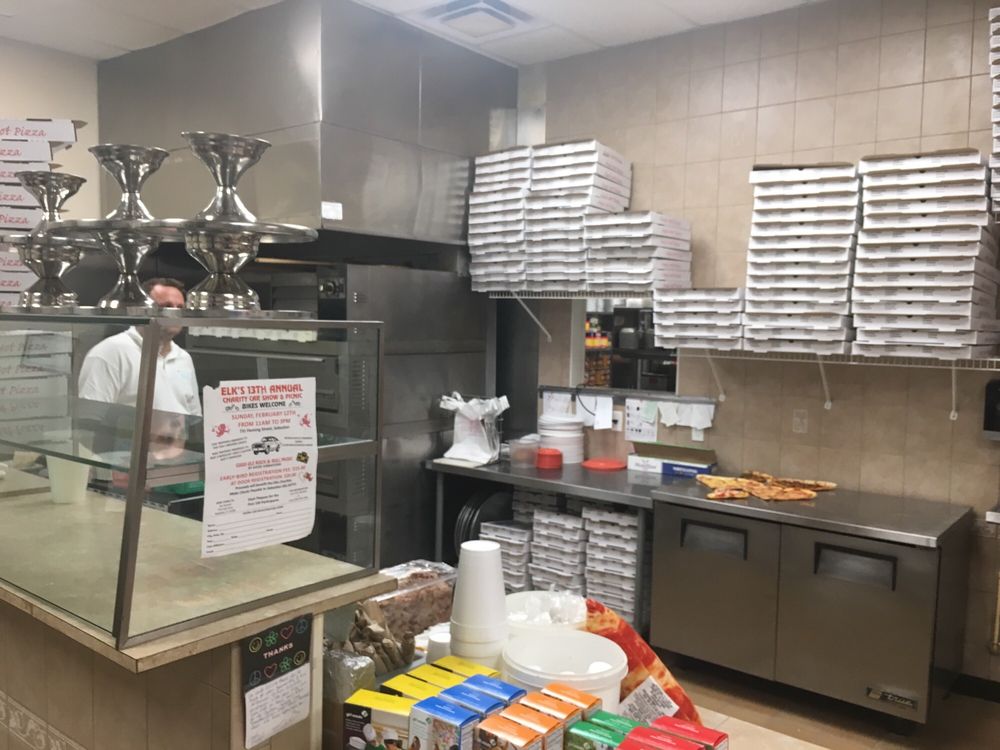 Tj’s New York Style Pizzeria - 10 Photos - Pizza - 967 Sebastian Blvd ...