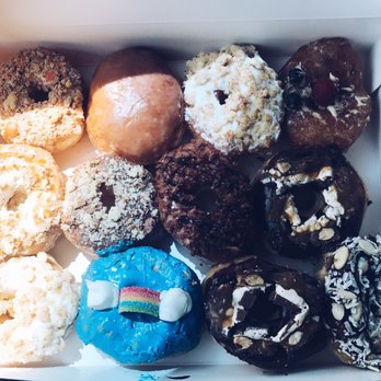 Amy’s Donuts - 128 Photos & 113 Reviews - Donuts - 101 E Fort Lowell Rd ...