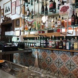 Casa Paco - 96 Photos & 21 Reviews - Wine Bars - Plaza Puerta Cerrada ...