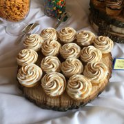 Blue Moon Bakery - 143 Photos & 254 Reviews - Bakeries - 253 Summit ...
