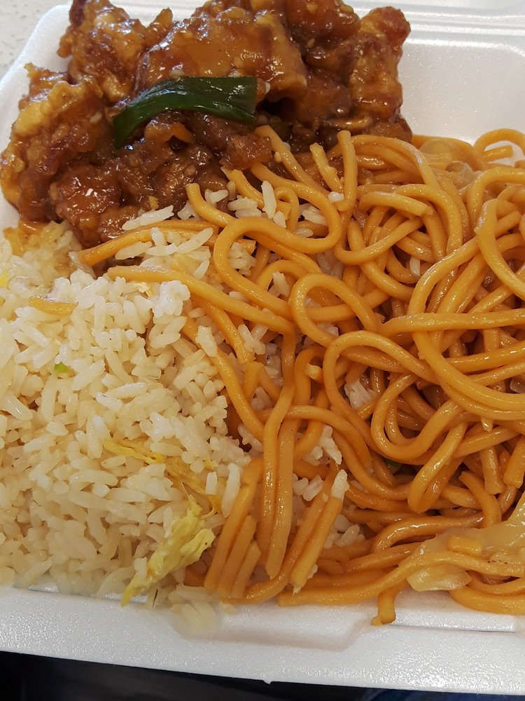 Panda Wok - 13 Photos & 31 Reviews - Chinese - 2321 E Ave S, Palmdale ...