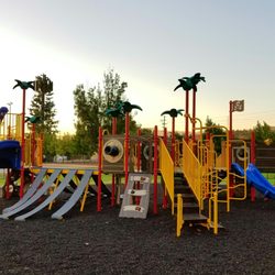 Gladstone Park - 43 Photos & 13 Reviews - Parks - 600 E Gladstone Ave ...