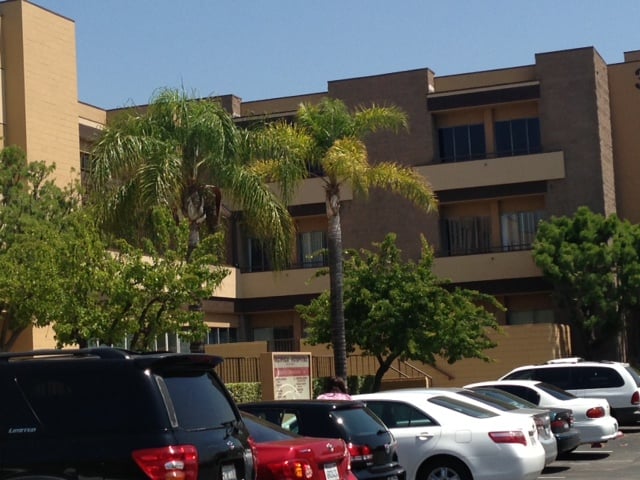 Pacifica Hospital of the Valley - 21 Photos & 58 Reviews - Hospitals ...