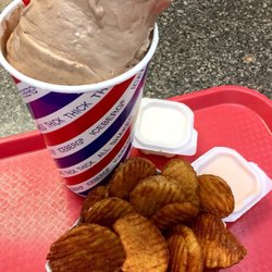 Iceberg Drive Inn - 96 Photos & 148 Reviews - Ice Cream & Frozen Yogurt ...