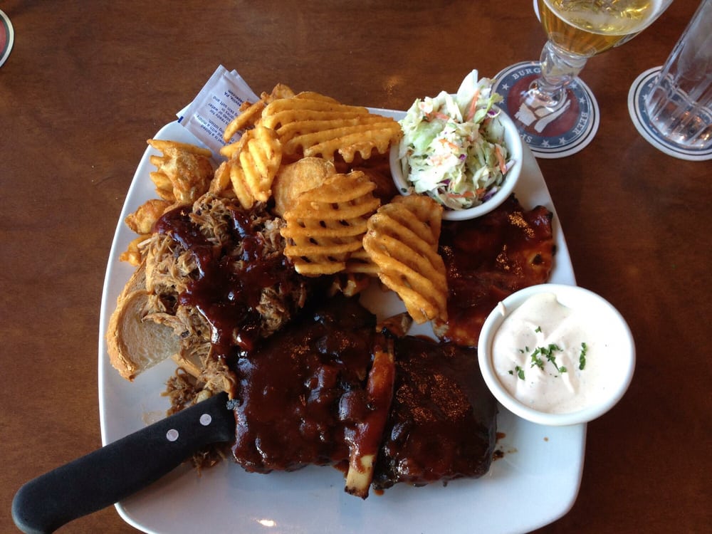 Champps - (New) 34 Photos & 68 Reviews - American (New) - 8010 Glen ...