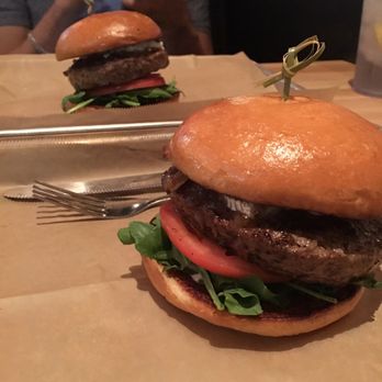 Hopdoddy Burger Bar - 252 Photos & 148 Reviews - Burgers - 3030 El ...