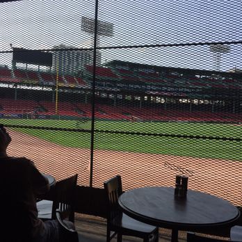 Bleacher Bar - 235 Photos & 378 Reviews - Sports Bars - 82 Lansdowne St ...