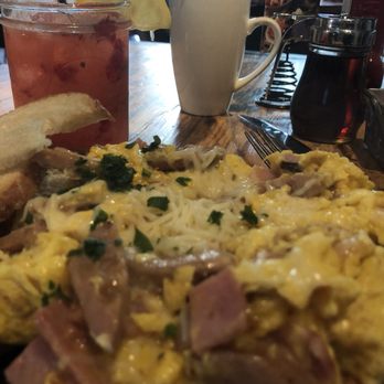 Cafeteria 15L - 2650 Photos & 1995 Reviews - American (Traditional ...