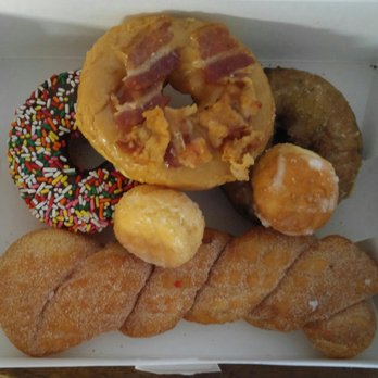 Sarah Donuts - 121 Photos & 86 Reviews - Donuts - 5860 Jimmy Carter ...