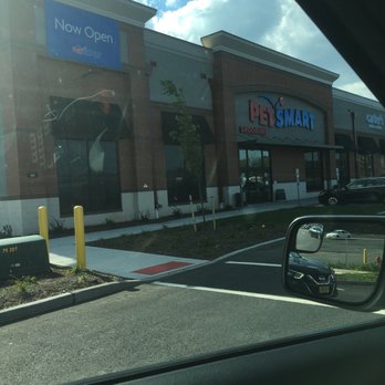 PetSmart - 14 Photos & 18 Reviews - Pet Training - 160 Passaic Ave Ste ...