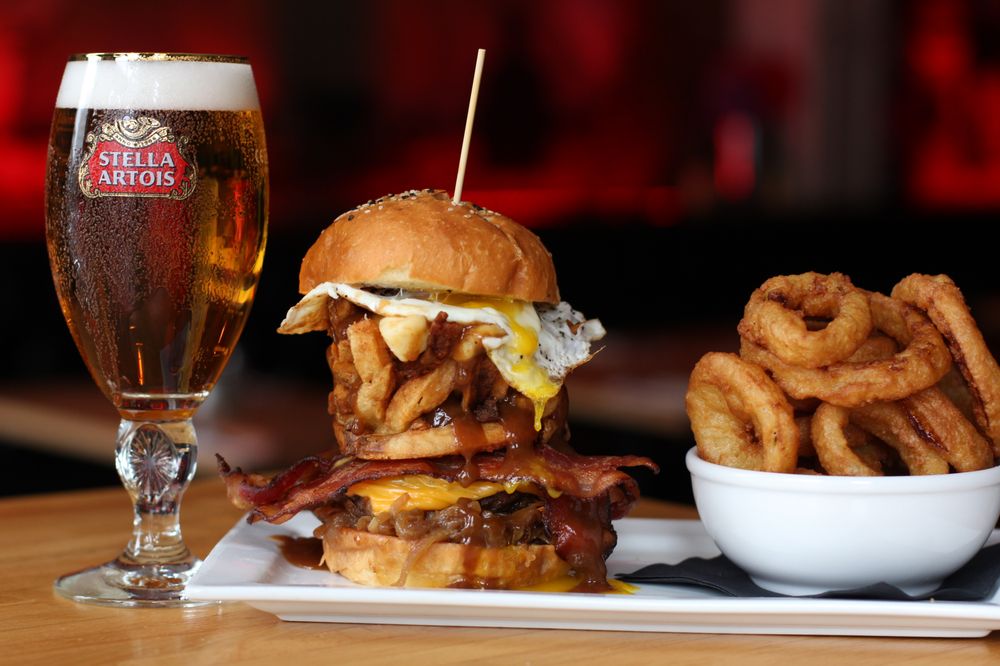 Burger Bar Crescent - 334 Photos & 288 Reviews - Burgers - 1465 Rue ...