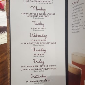 Hy-Vee Market Grille - 10 Photos & 20 Reviews - American (Traditional ...