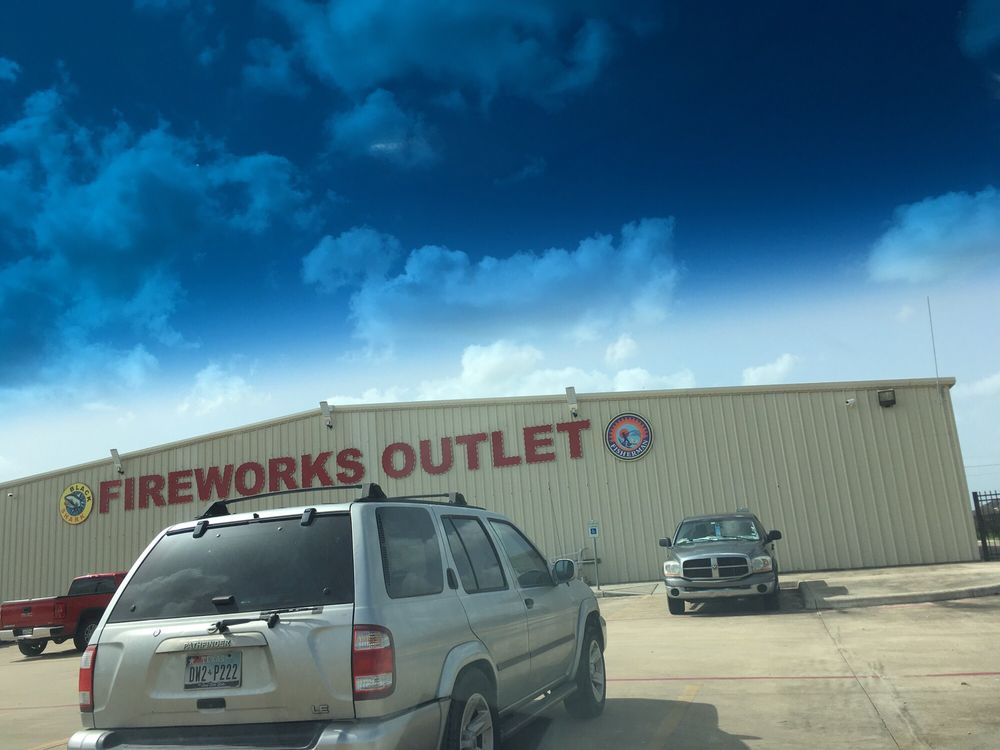 Fireworks Outlet - Fireworks - 3909 S Sam Houston Pkwy E, Houston, TX ...