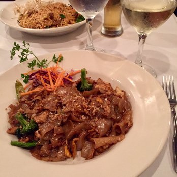 Phra Ram 9 - Order Online - 85 Photos & 160 Reviews - Thai - Rancho San ...