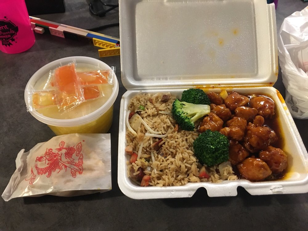 Main Moon - 14 Photos & 36 Reviews - Chinese - 4439 Kent Rd, Stow, OH ...