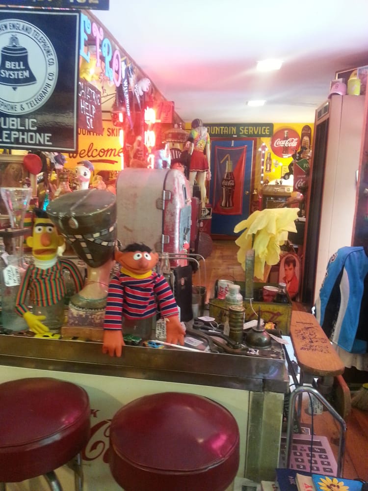 Retro Pop Shop - 10 Reviews - Antiques - 395 Laurel St, Lee, MA - Phone ...