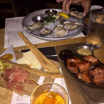 Urban Grub - 554 Photos & 694 Reviews - Southern - 2506 12th Ave S, 12 ...