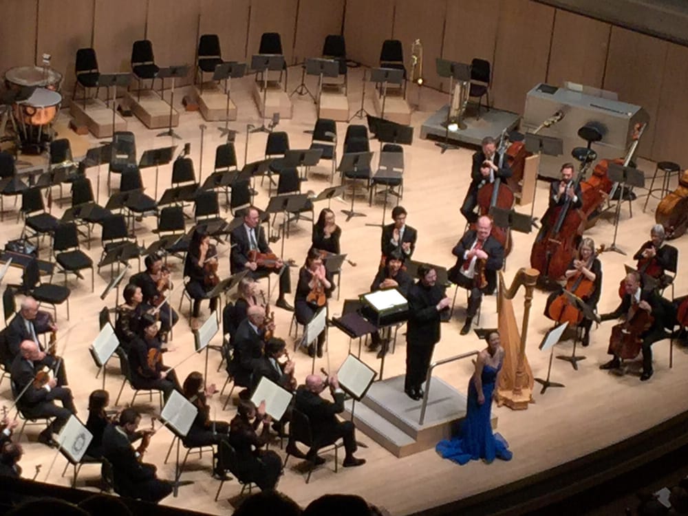 Visitor's Guide to the Roy Thomson Hall Toronto in Toronto