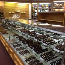 Anthony-Thomas Candy Shoppes - 19 Photos & 11 Reviews - Candy Stores ...