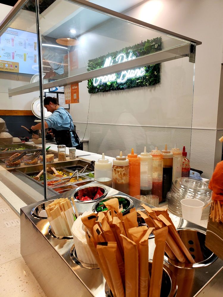 Mi Poke, Grand Blanc | Roadtrippers