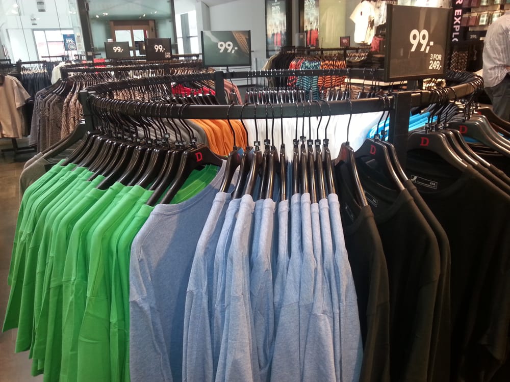 Dressmann XL - Shopping - Jernbanetorget 1, Sentrum, Oslo, Norway ...