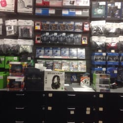 Gamestop - 13 Reviews - Videos & Video Game Rental - 61-16 188th St ...