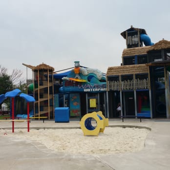 Great Waves Waterpark - 29 Photos & 38 Reviews - Water Parks - 4001 ...