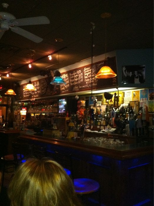 Amnesia Bar & Grill - 10 Reviews - Dive Bars - 526 Bloor Street W, The ...