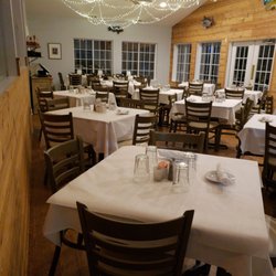 Outriggers Restaurant - 55 Photos & 122 Reviews - Seafood - 555 Broad ...