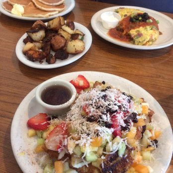 Red Apple Cafe - 501 Photos & 420 Reviews - Breakfast & Brunch - 488 W ...