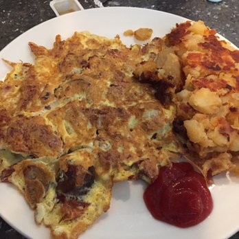 Omega Diner - 109 Photos & 117 Reviews - Diners - 1809 Lakeville Rd ...