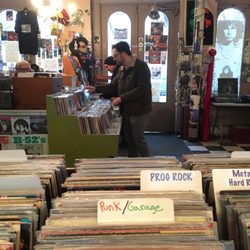 River Street Beat Shop - 15 Photos - Music & DVDs - 197 River St, Troy ...