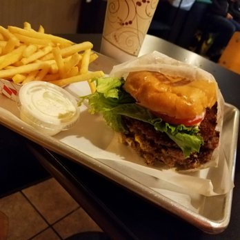 TrueBurger - 648 Photos & 1434 Reviews - Burgers - 146 Grand Ave ...