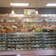Widman’s Candy Shop - 10 Photos & 22 Reviews - Candy Stores - 106 S 3rd ...