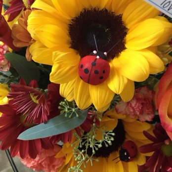 Liz’s Flowers - 291 Photos & 51 Reviews - Florists - 6690 Mission Gorge ...