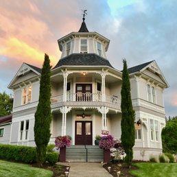 The Parrott House - 37 Photos & 20 Reviews - American (New) - 1851 SE ...