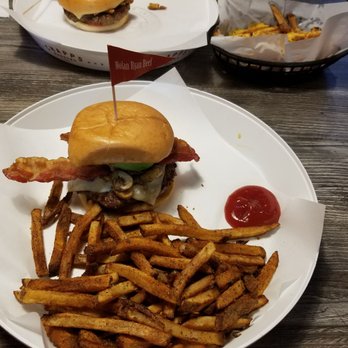 Chapps Burgers - 63 Photos & 87 Reviews - Burgers - 4146 S Carrier Pkwy ...