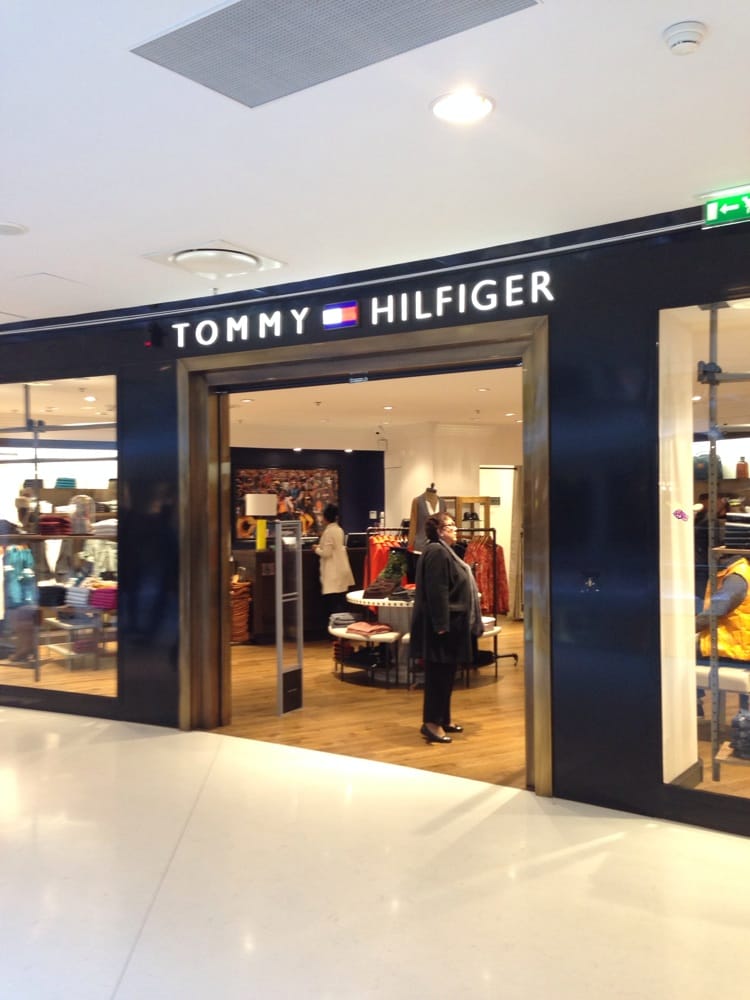 Tommy Hilfiger - Accessories - 12 rue Linois, Auteuil, Paris, France - Yelp