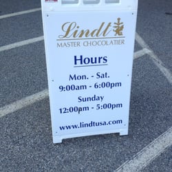 Lindt Chocolate Shop - Candy Stores - 3 Portsmouth Avenue, Stratham, NH ...