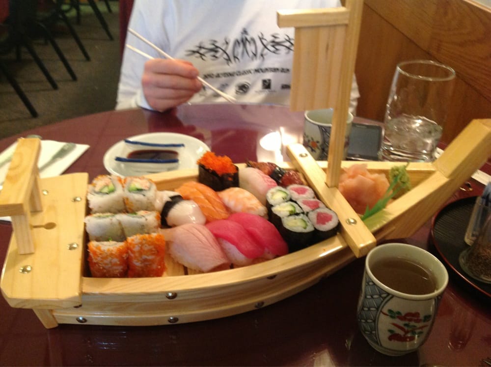 Pataya Sushi - 58 Photos & 16 Reviews - Japanese - 290 N Yenlo St ...