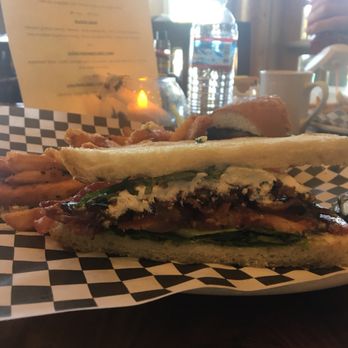 Bear Moon Bar & Grill - 84 Photos & 91 Reviews - American (Traditional ...