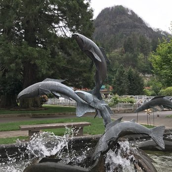 Bonneville Dam Fish Hatchery - 350 Photos & 86 Reviews - Aquariums ...