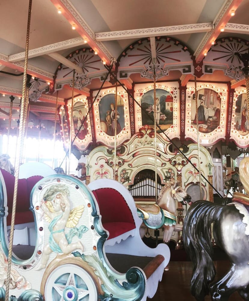 Hampton Carousel - Landmarks & Historical Buildings - 602 Settlers ...