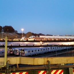 MTA - Broadway Junction Subway Station - 31 Photos & 17 Reviews - Metro ...