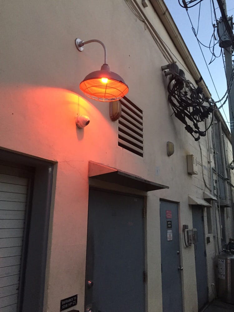 Foxhole - 41 Photos & 131 Reviews - Bars - 1218 14th Ct, Miami Beach ...