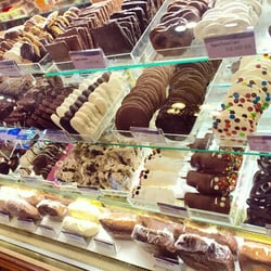 Rocky Mountain Chocolate Factory - 20 Photos - Chocolatiers & Shops ...
