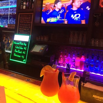 Halftime Bar & Grill - 15 Photos & 20 Reviews - Sports Bars - 746 W ...