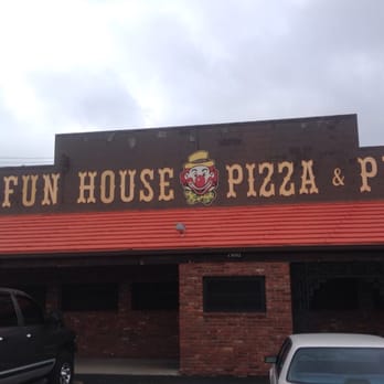 Fun House Pizza & Pub - 16 Photos & 38 Reviews - Pizza - 13002 E US Hwy ...